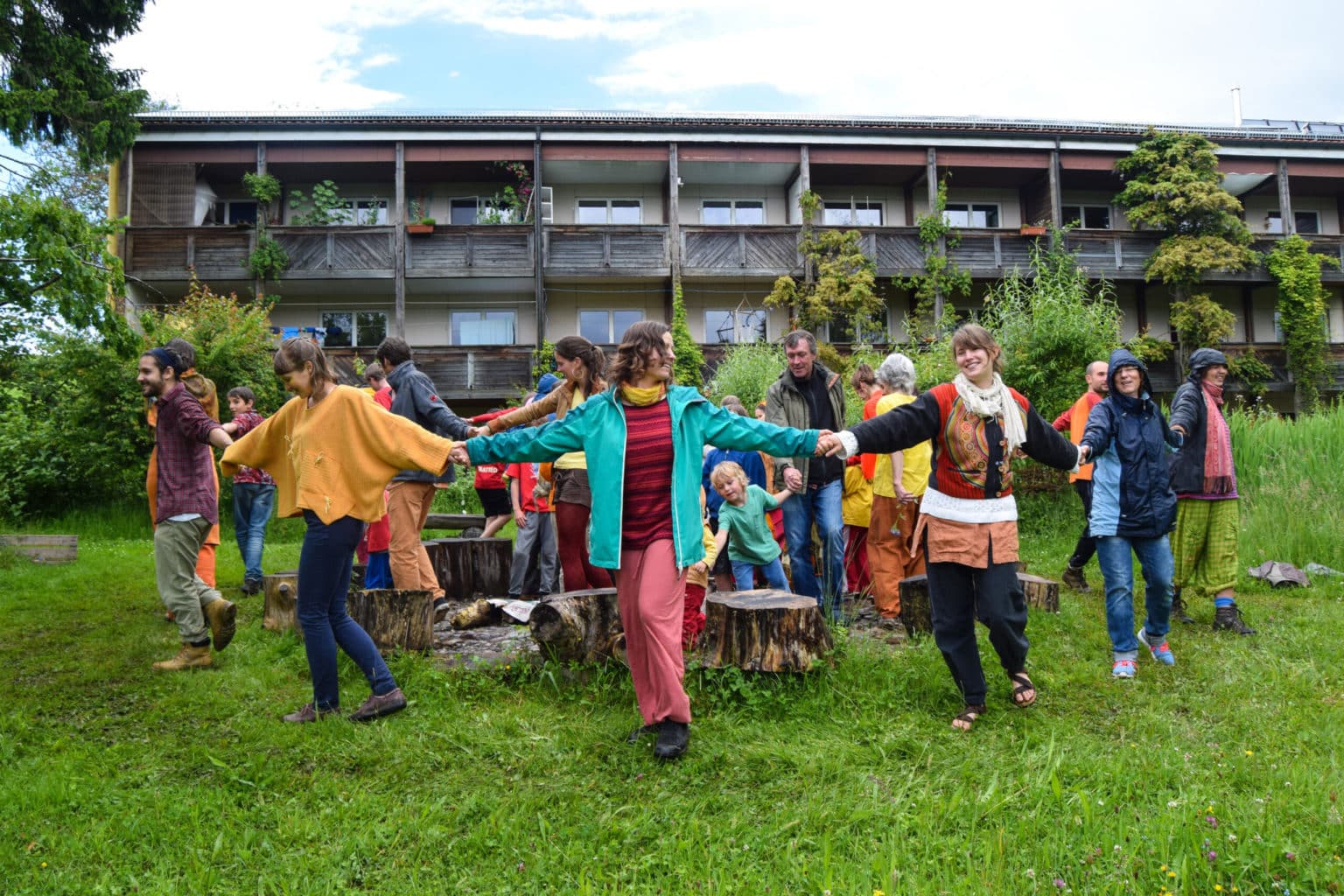 Eco-villages and eco-communities in Europe - Lumo Houses